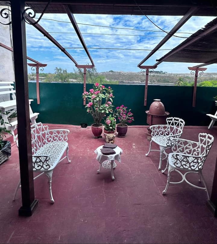 Vintage House With View To The Havana Bay 2 •Wifi - Havana