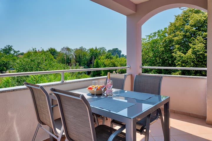 Modern Apartment Near Beach - Fažana