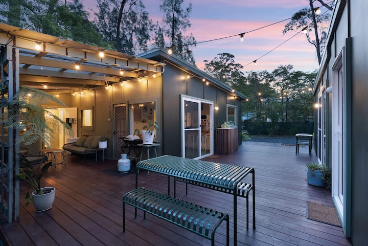 Olive-nature Haven, Outdoor Bath, Artistic Cottage - Hyams Beach