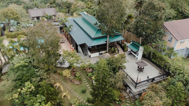 Relaxing Guest House W/ Pool & Big Garden - Tagaytay
