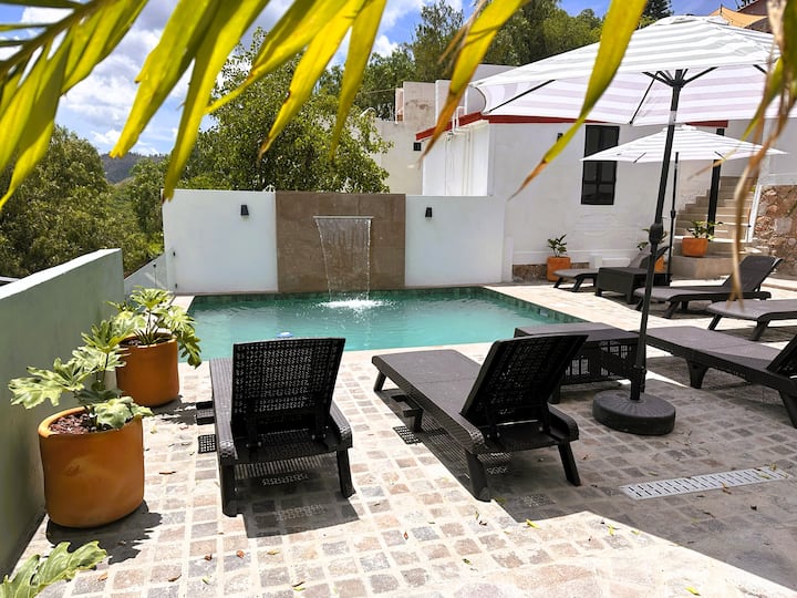 Double Deluxe Suite 1 With Pool & Breakfast & Spa - 과나후아토