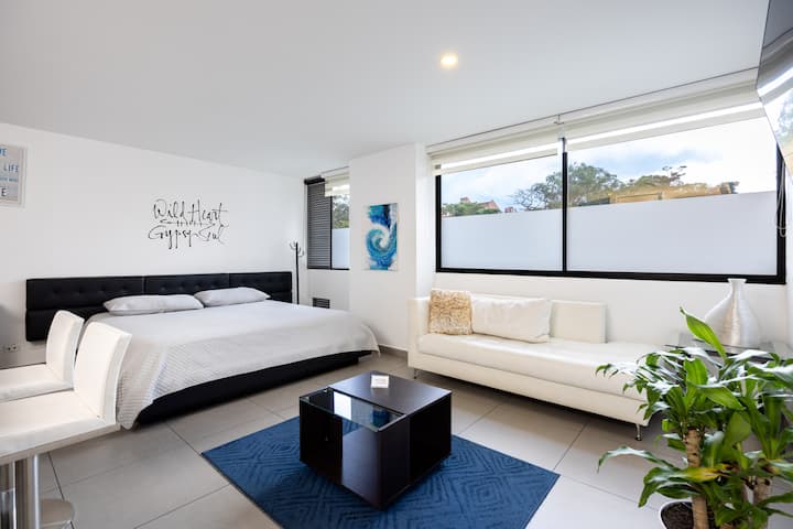 H404 Poblado Loft Close To Provenza |24/7 Security - Medellin, Antioquia, Colombia