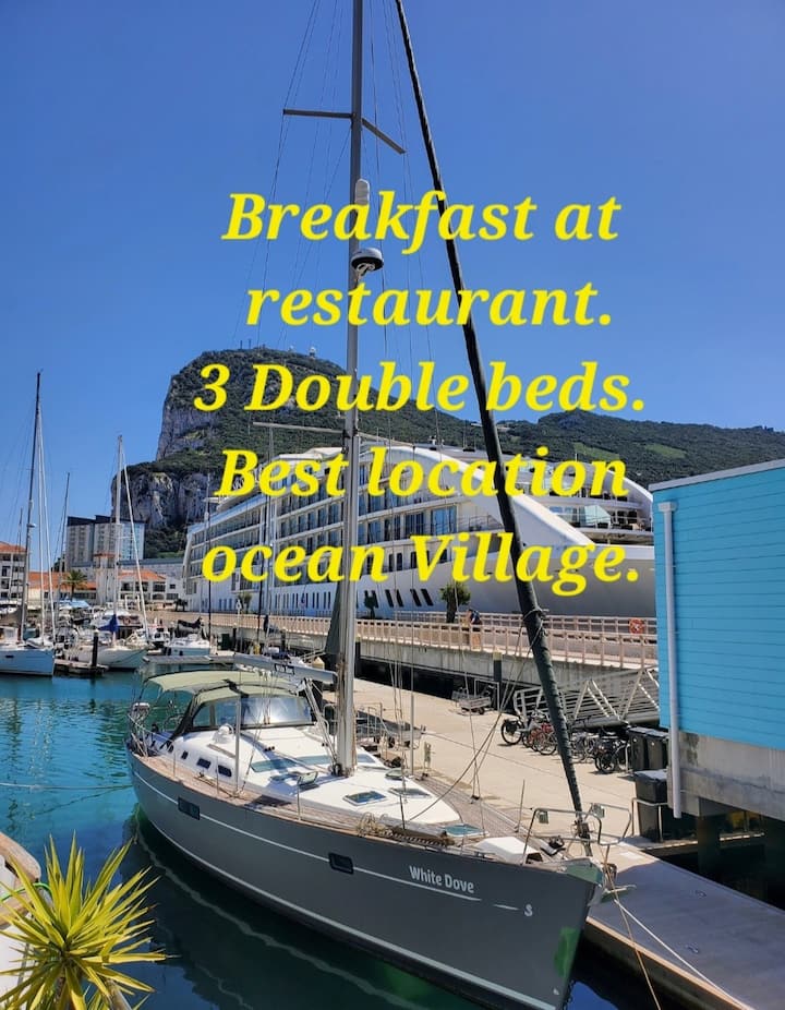 Sleeps 6 Whole Luxury Yacht 3 Big Doubles, Saloon - Gibraltar