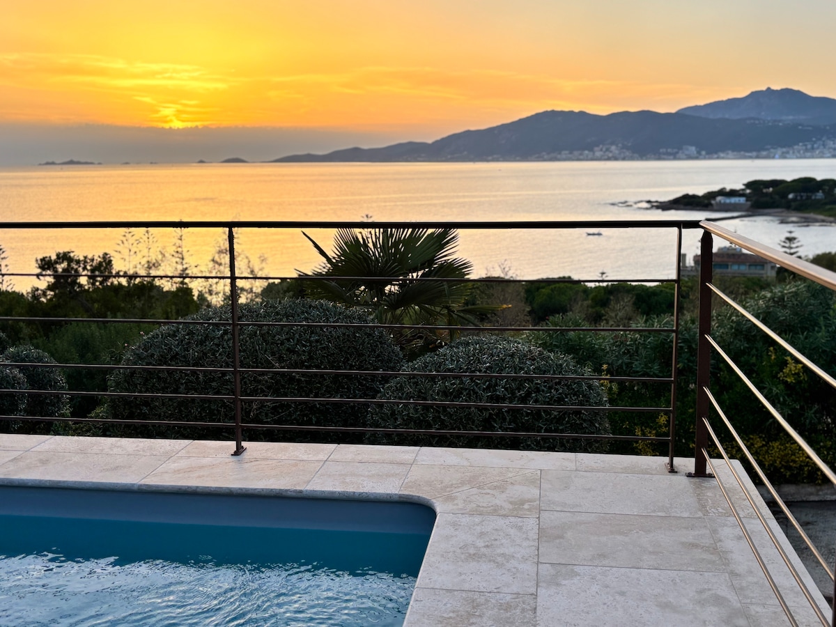 Porticcio- Location villa -piscine- plage à 100 m - Villas à louer à ...