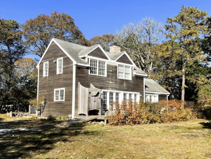 Comfortable 3br Home, Minutes From Menemsha Harbor - Chilmark, MA