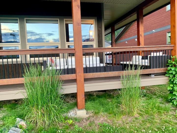 Revelstoke Retreat - Revelstoke