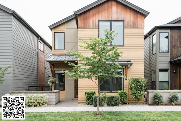 The Pendleton – Walkable / Arcade Loft / Modern - Eugene, OR