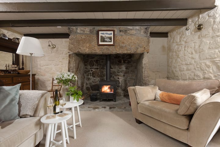 Giffy House - Sea Views Close To Sennen Beach - Sennen