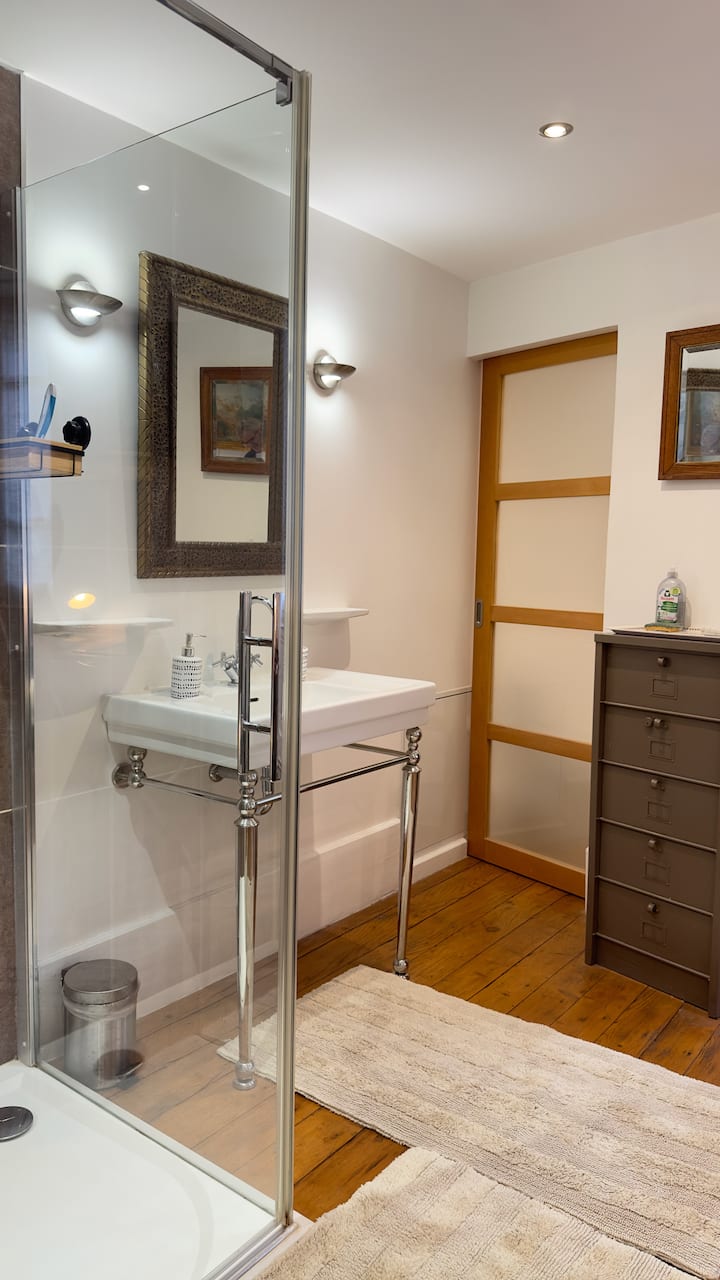 Chambre De Charme (27m2) Au Cœur Du Vieux Valence - Valence, France