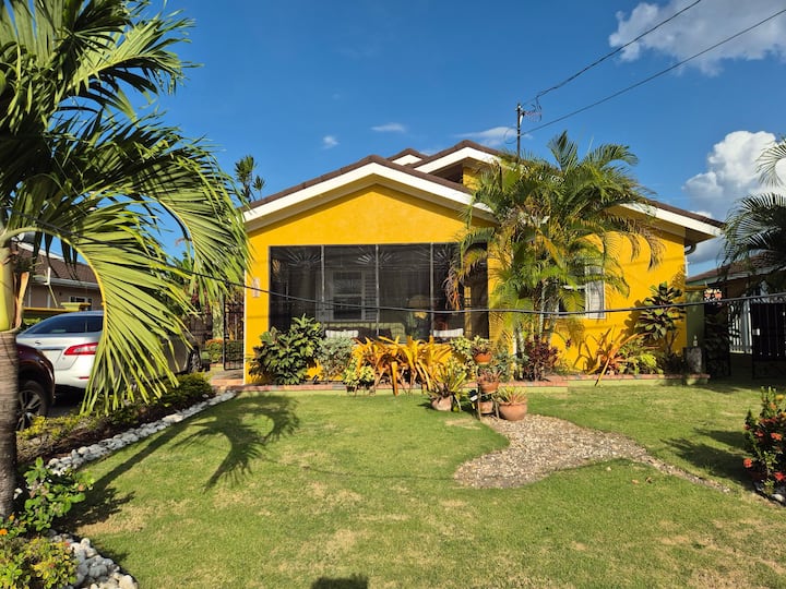 Hemcam  Vacation Home - Jamaica