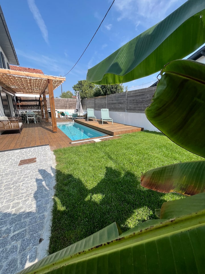 Villa Climatisée, Piscine Chauffée Proche Biarritz - Anglet