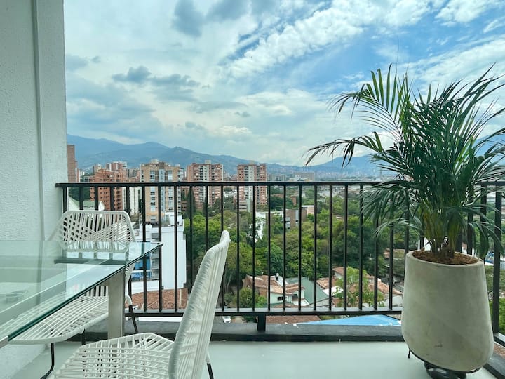 Great View Studio Apartment-el Poblado-near Metro - Envigado