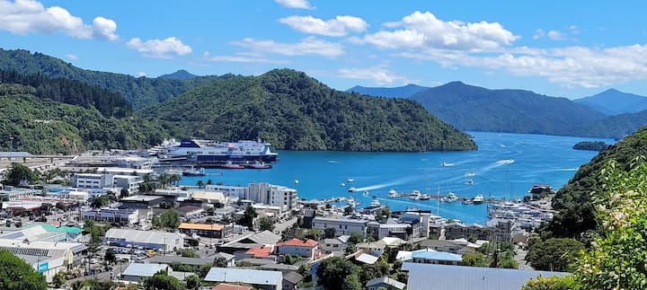 Best Harbour Views In Sunny Peaceful Location - Picton