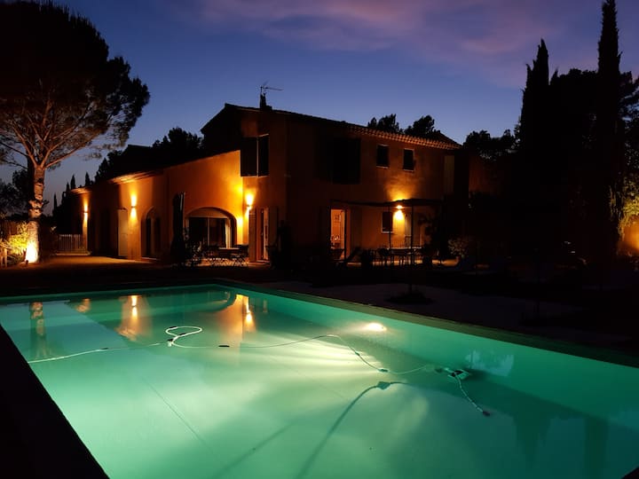 La Villa  Domaine Viticole - Ventabren