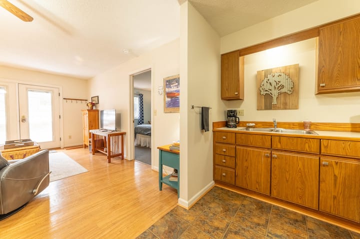 Cozy In Walloon Village - Petoskey, MI