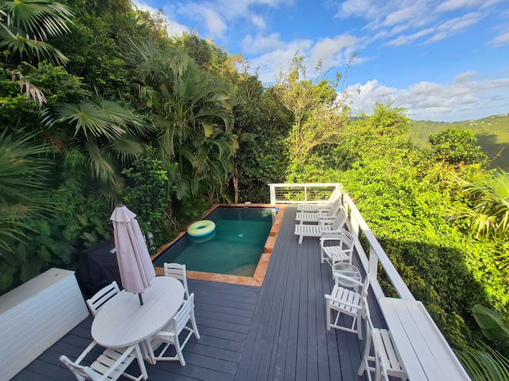 Coconut Hill Cottage - East End