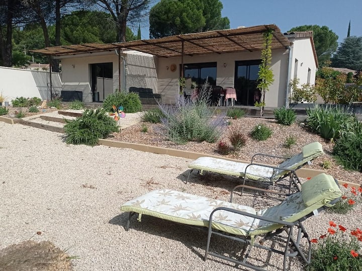 Maison De Plain Pie Avec Jardin - Vaison-la-Romaine