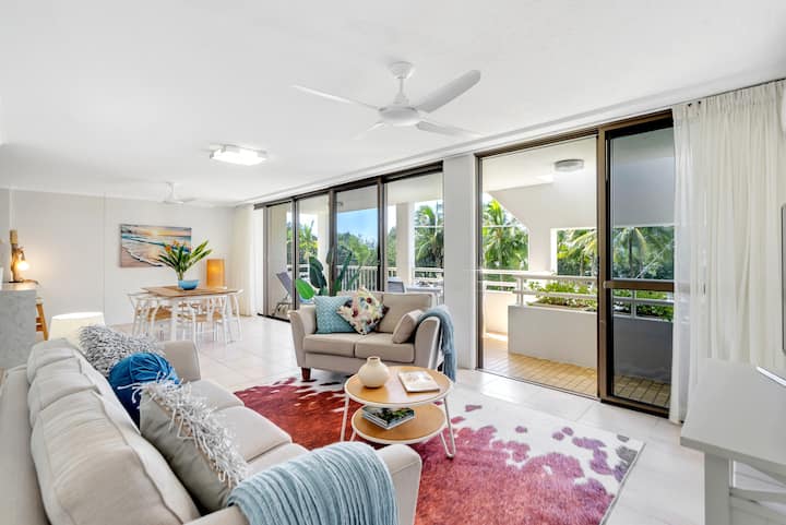 One Bedroom Oceanview Apartment Clifton Beach - Clifton Beach
