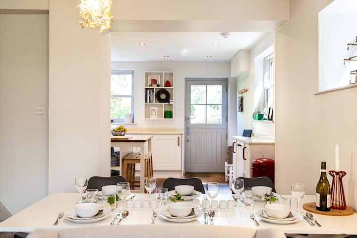 Sleeps 6 | Views Of Curbar Edge, Near Chatsworth - Hathersage