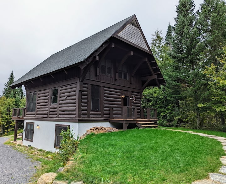 Cote Nord Tremblant Chalet Boréal, Spa, A/c, Pool - Laurentides