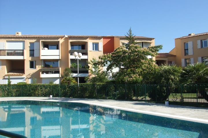 Résidence Cassis : Piscine 2 -Chambres -Clim . - Cap Canaille