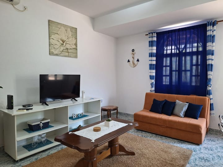 Cozy Kotor Apartment Place - Kotor