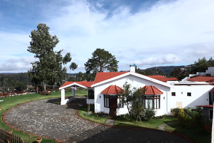 7 Bhk Luxury Heritage Villa | By Rock Ooty - Ooty