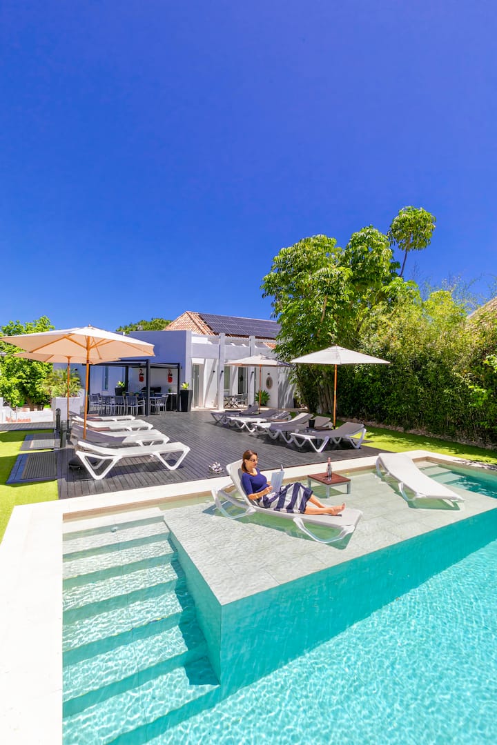 Marbella: Luxury Villa With Private Pool & Bbq - Marbella