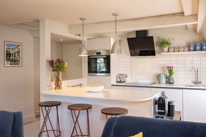 Modernised Loft In A Historic Georgian Building - Bath