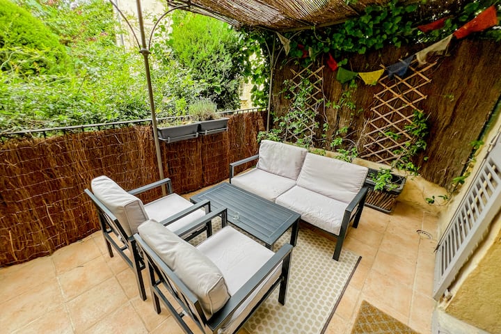 Terrasse Ombragée Avec Vue, Quartier Des Artistes - Avignon