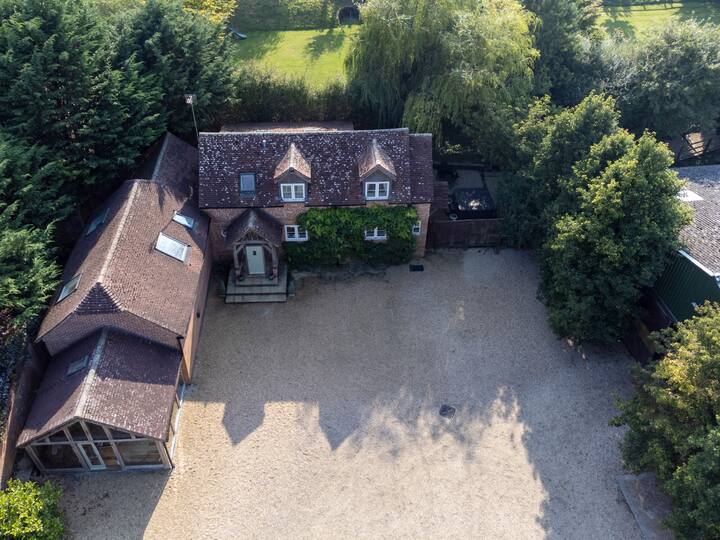 Ridgeway House, Spacious, Inviting Country Idyll! - Wantage
