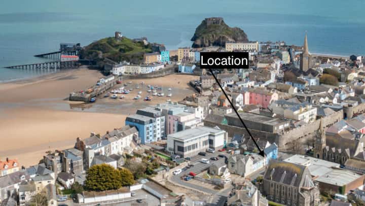 One Row Back From Beach & Harbour  - Tenby House - Tenby