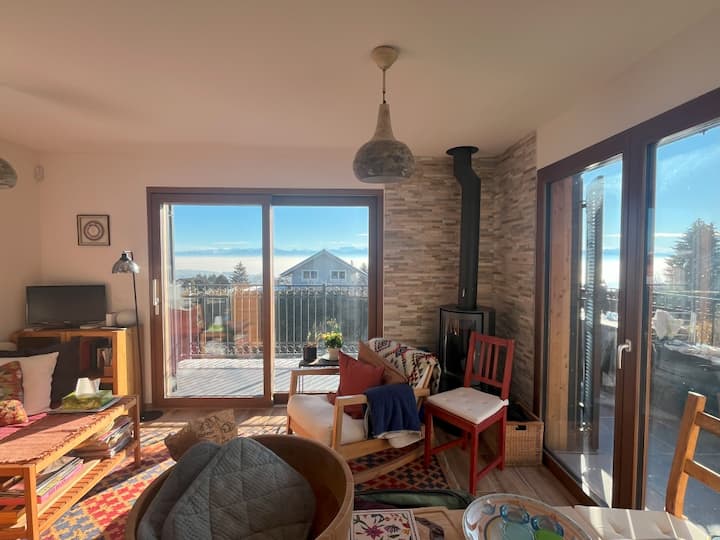 ‘Point Du Jour’ Geneva Area Chalet; Mountainview - Nyon