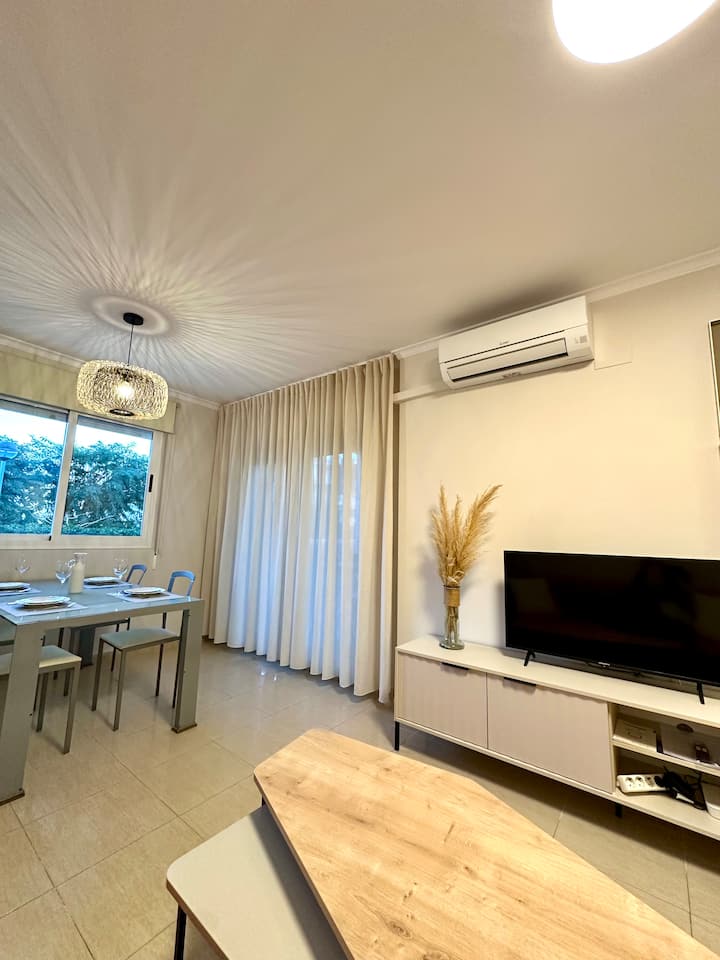 Apartment At 100 Meters Beach And 3,5 Km Denia. - Costa Blanca