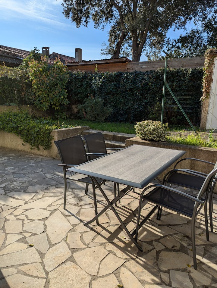 Charmante Maison De Ville Avec Jardin - Carcassonne