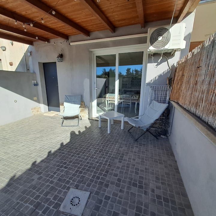 Appartamento Indipendente Con Posto Auto - Sardinia