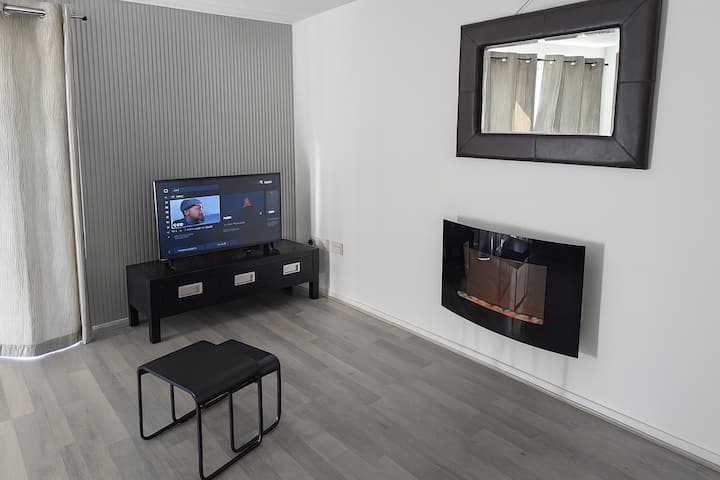 Opposite Etihad/ Co-op Live Free Parking Nr Centre - 맨체스터