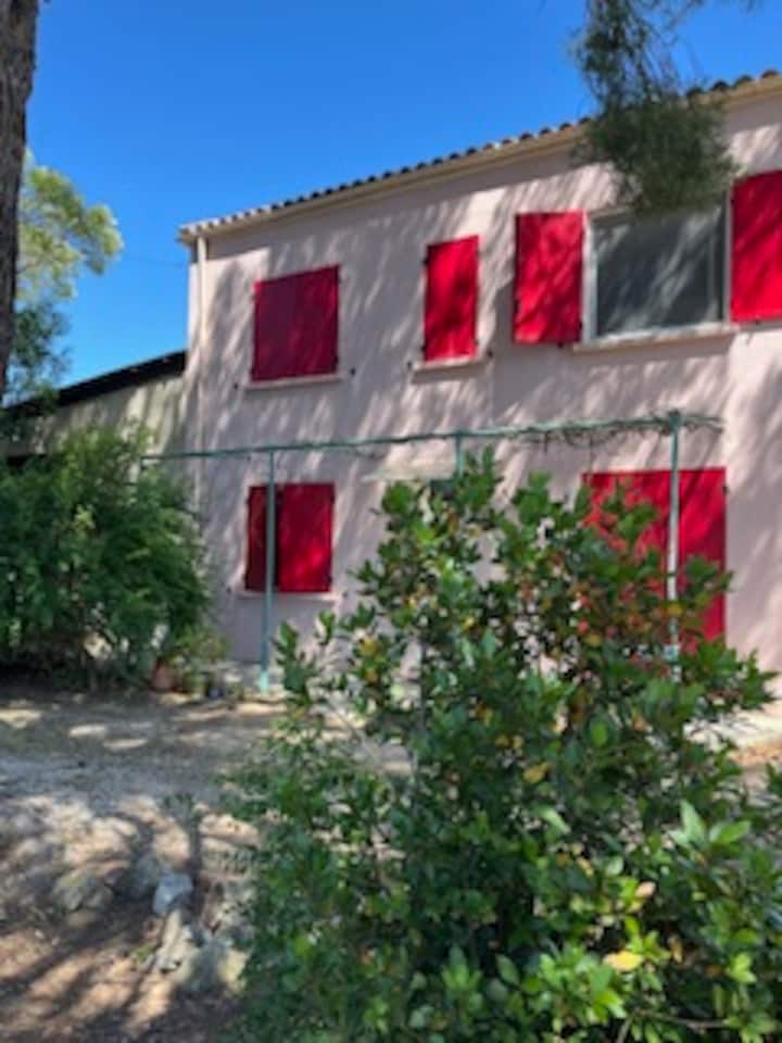 Jolie Maison Au Calme à La Campagne Et Proche Mer - Hyères