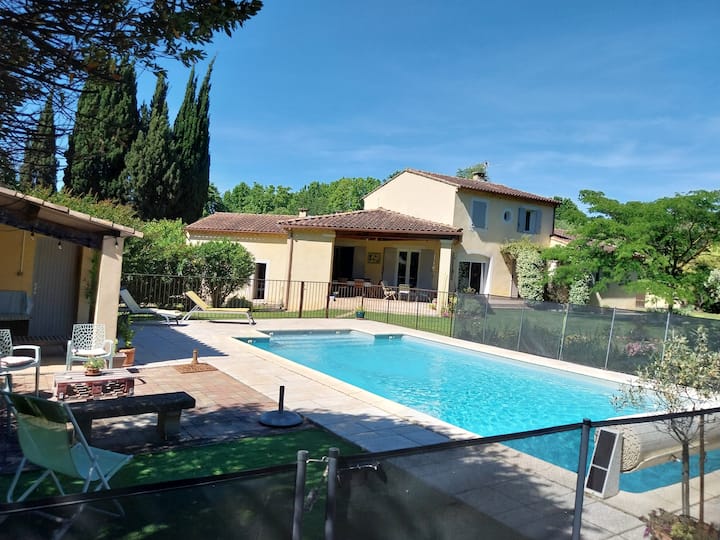 Villa De Charme, Cadre Verdoyant, Proche Centre. - Maussane-les-Alpilles