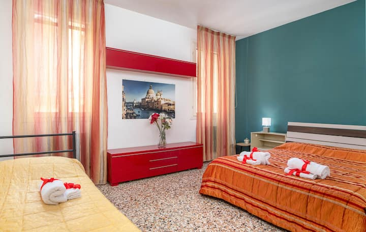 Ruga Bella ( In The Heart Of Venice) - Santa Lucia Station - Venice