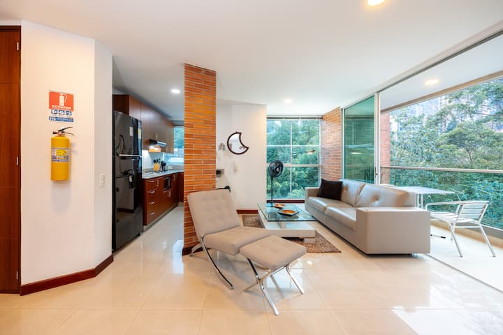Blux 2bedrooms, Near Provenza, 2pv Balconies, A/c - Medellín