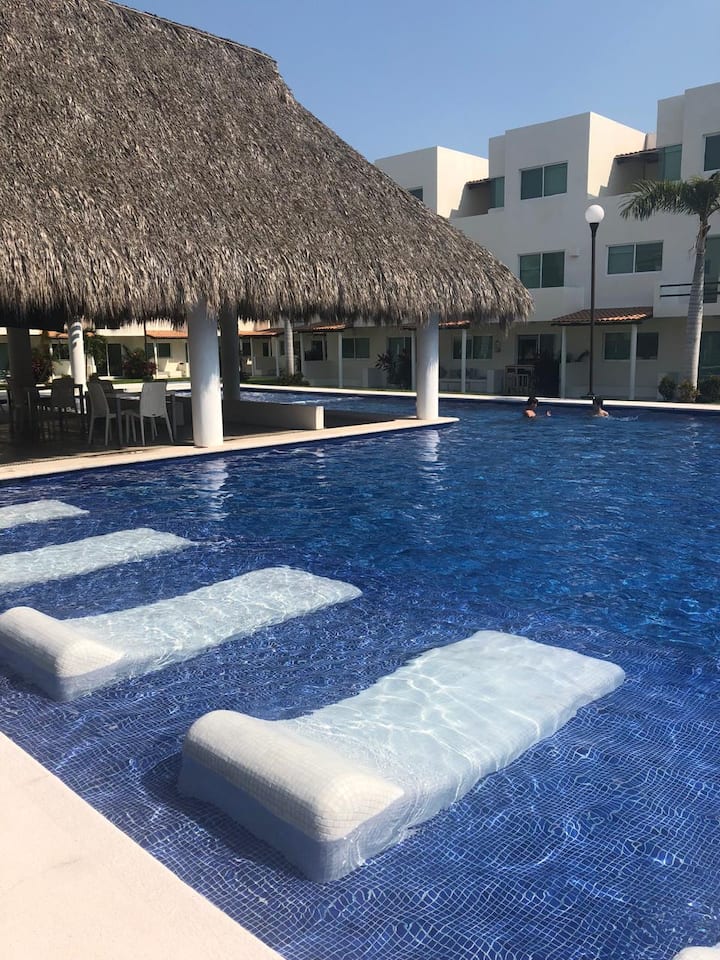 Hermosa Casa En Exclusivo Condominio Villas Velato - Acapulco