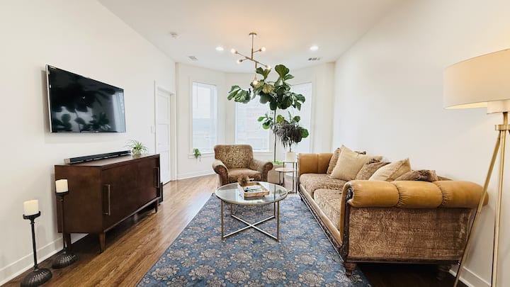 Near 606 Trail | Free Garage Parking | W&d |Luxtel - McKinley Park - Chicago