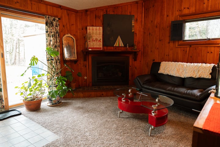 Perfect Tc Hideaway Near Beach & Downtown - Traverse City, MI