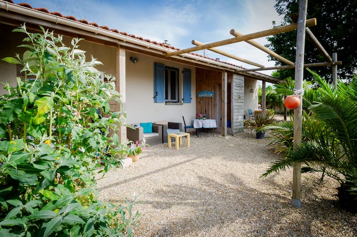 Gîte Vallières, 12km Plage, Vue Gironde, Piscine - Talmont-sur-Gironde