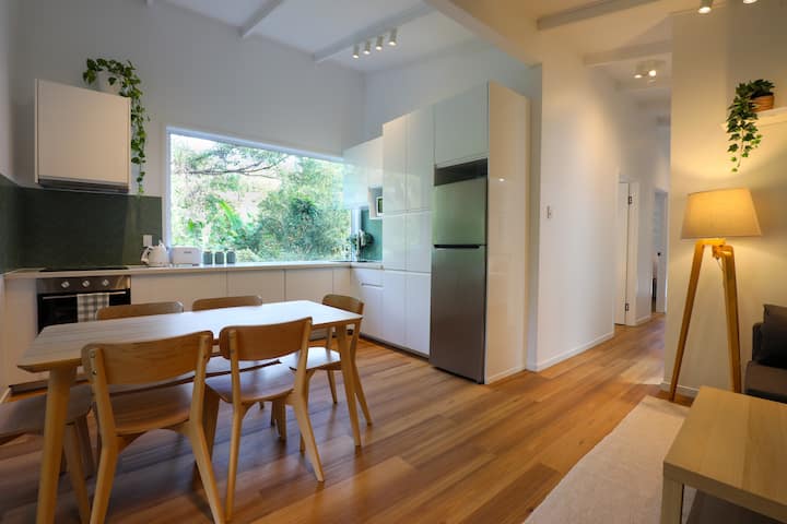 Satin Bower Cottage - Tamborine Mountain