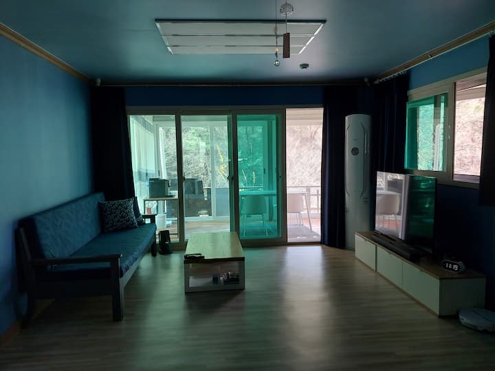 달과 별이 환히 보이는 불멍하기 좋은 함지박골 - 울진군