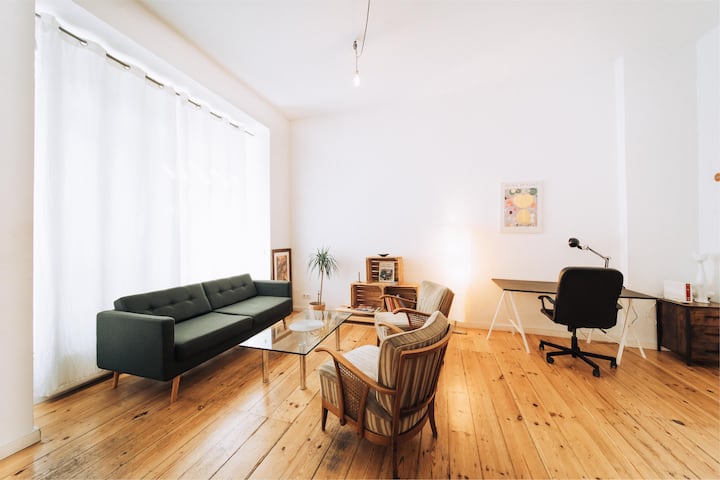 Spacious Living & Workspace @ Kreuzkölln Weserstr - Berlin