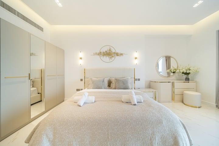 Full Sea View| Luxurios Brand New Studio | Jbr - Dubai