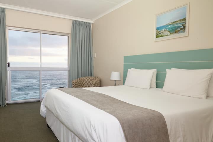 Windsor Hotel - Sea Facing Rooms - Hermanus